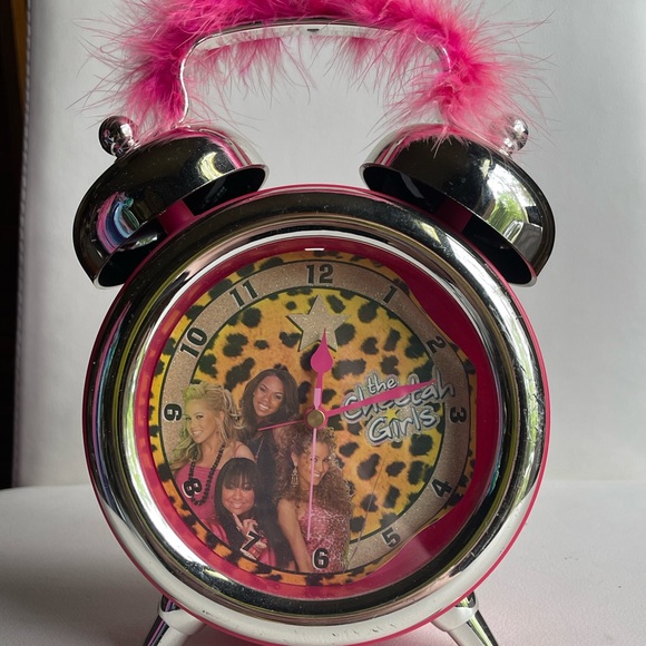 Disney | Accents | Vintage Cheetah Girls Clock Disney | Poshmark